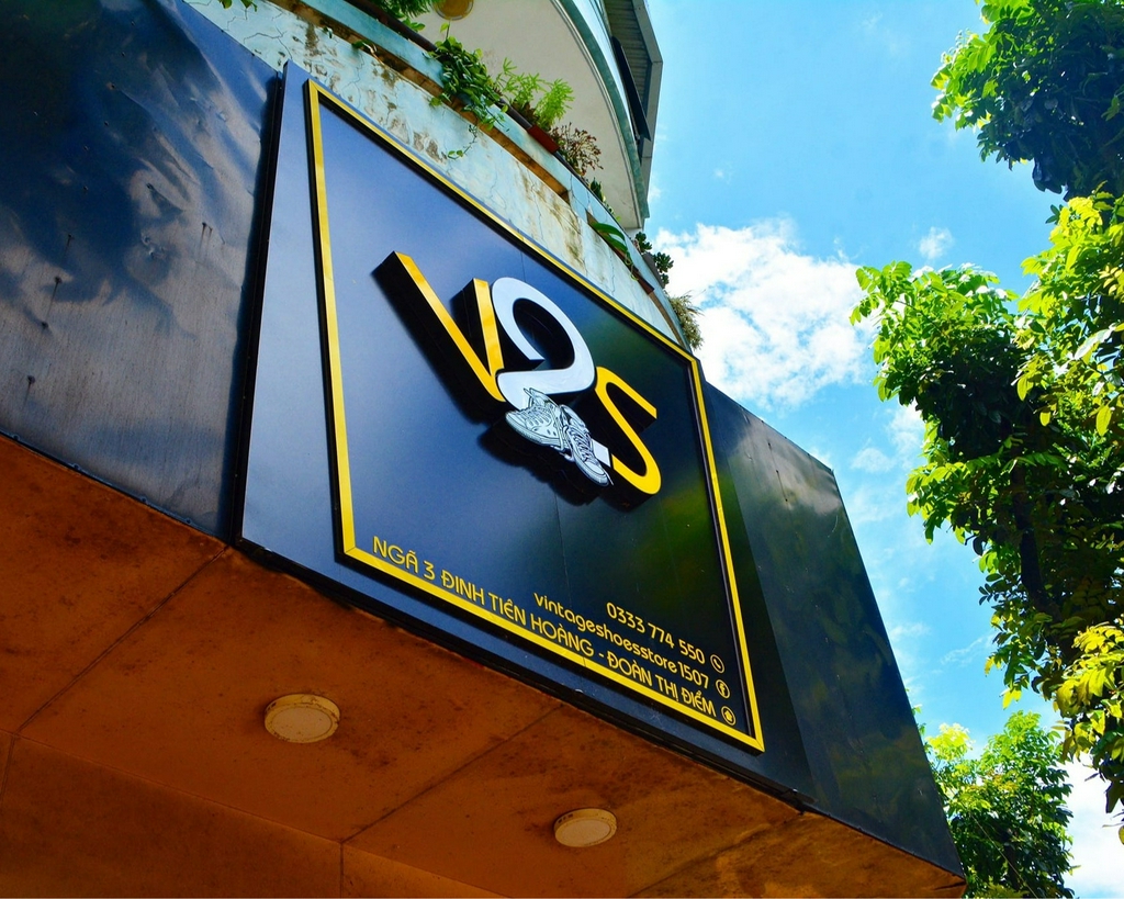 V2S -Clothing & Sneaker, Cửa hàng trực tuyến | Shopee Việt Nam
